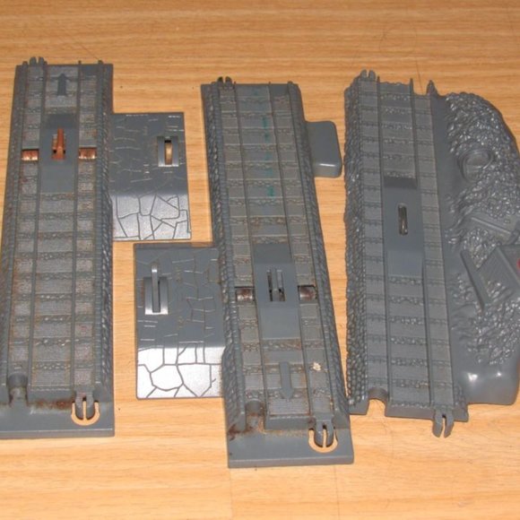 Thomas & Friends | Toys | Thomas Trackmaster Motorized Train Engine ...